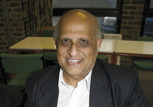 7 up – Veteran Narendra Makanji signs books | Camden New Journal