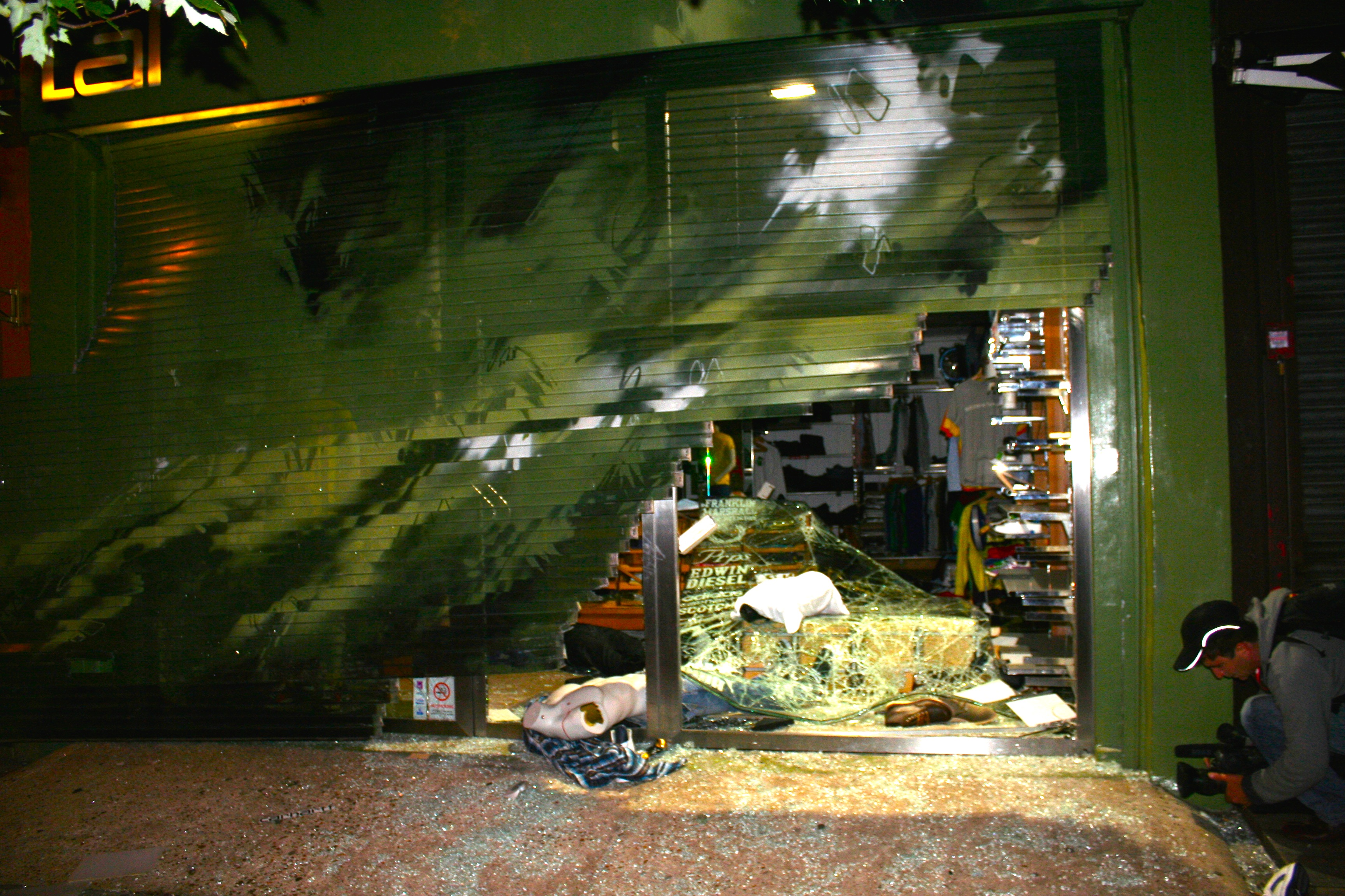 CAMDEN RIOTS: Glenda Jackson says ‘Send in the army!' | Camden New Journal