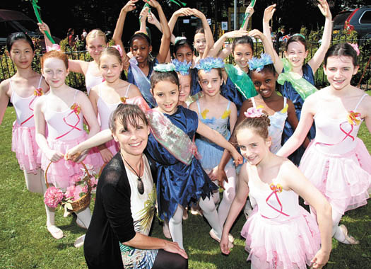 It's a Jester fiesta as hundreds flock to festival in Fortune Green ...
