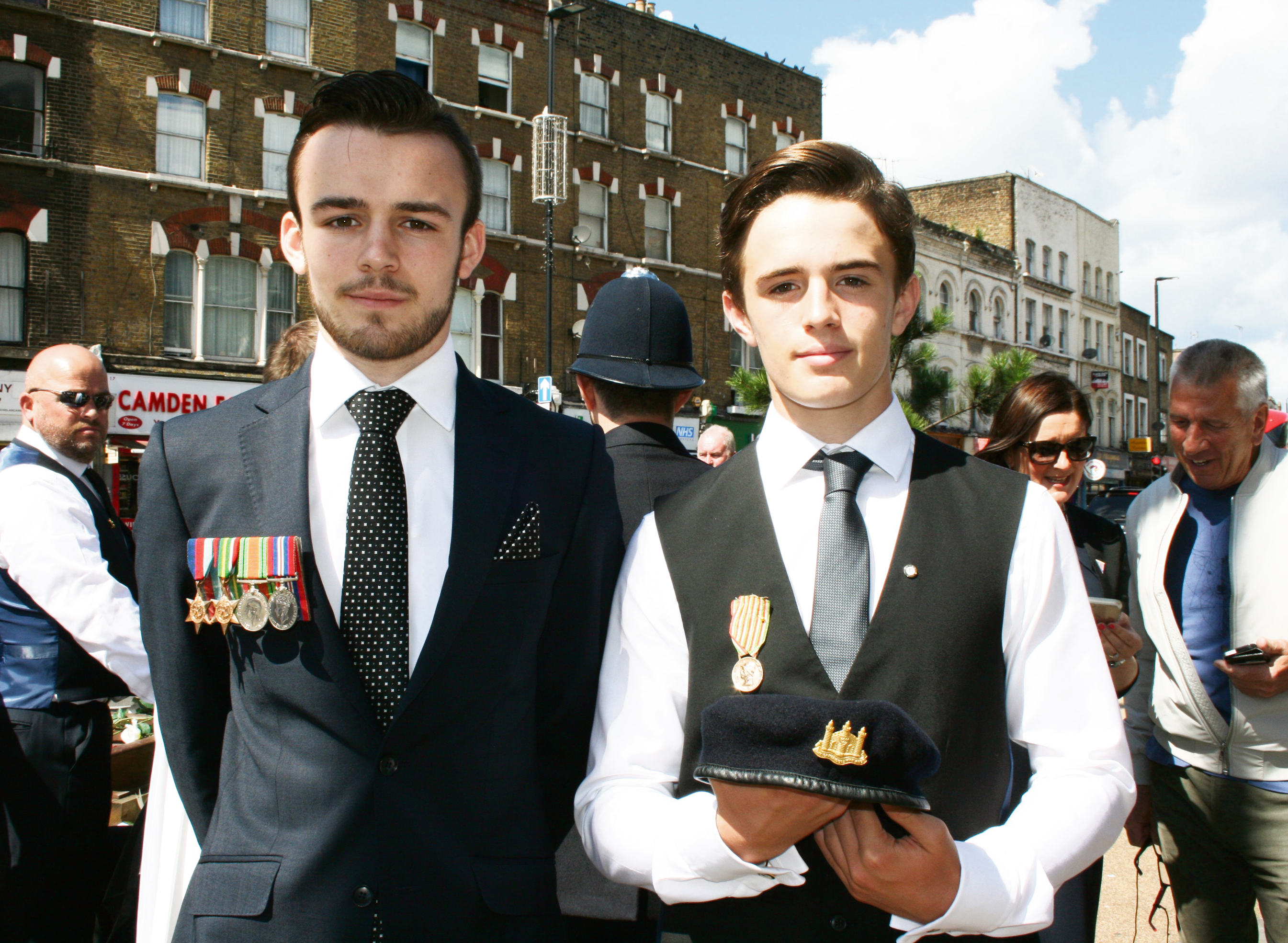 Teens’ tribute to their war hero great-grandad | Camden New Journal