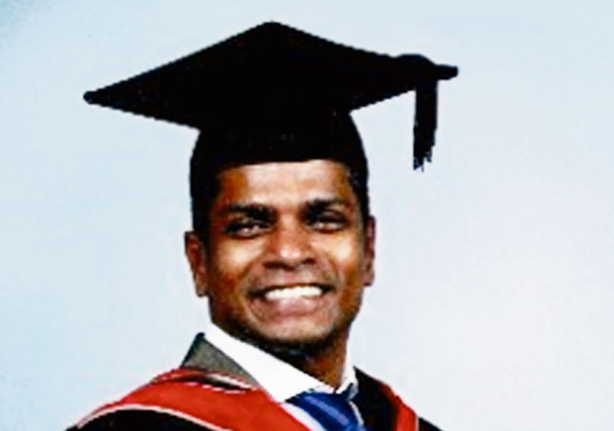 Health trust’s apology for sacked nurse who set himself on fire outside ...