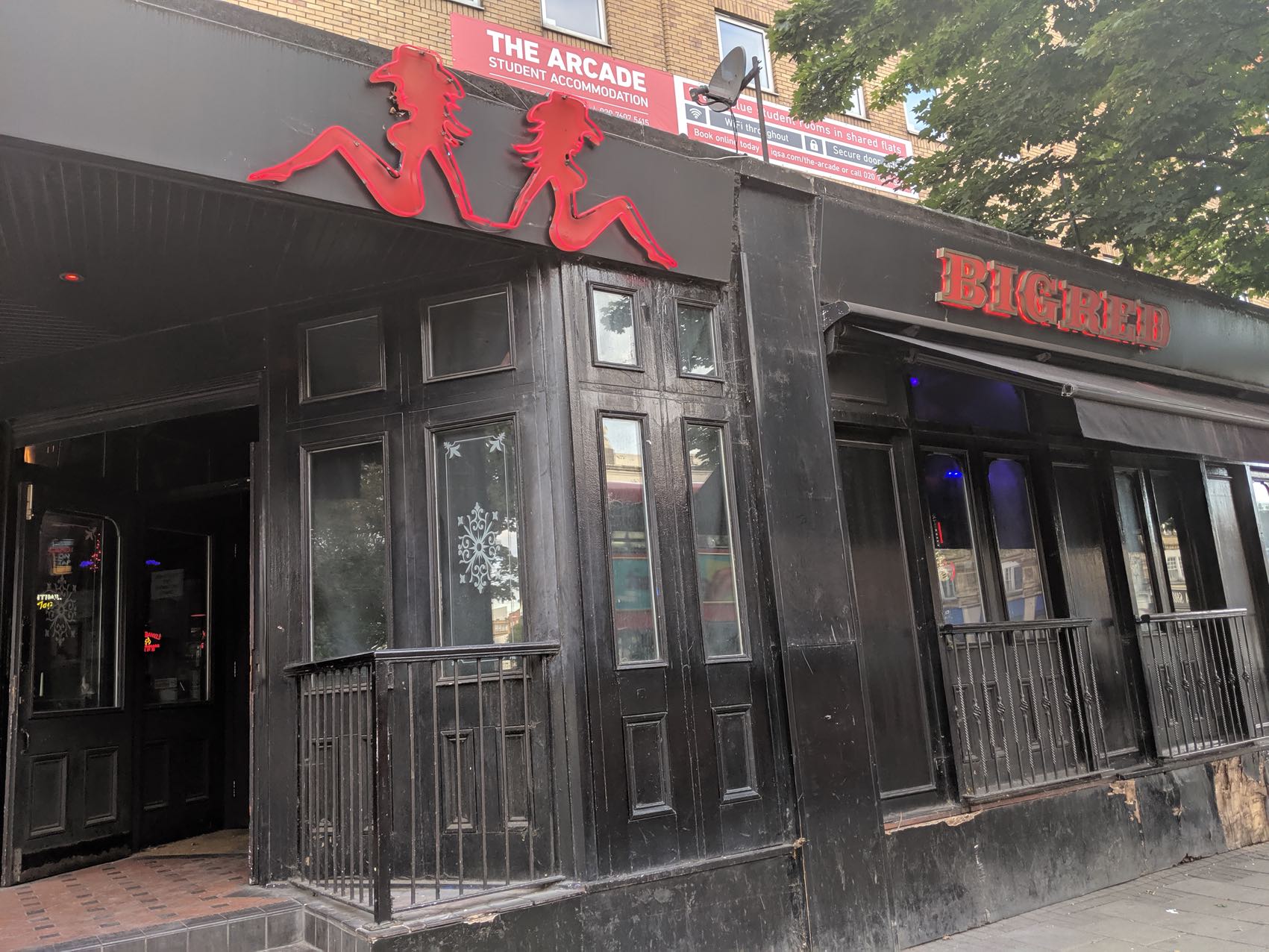 Closure of Big Red: Rent rise silences jukebox after 16 years as ...