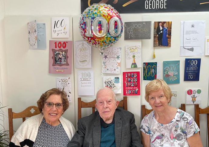 Life goals: Gooner at 100 says the secret is to have hobbies outside ...