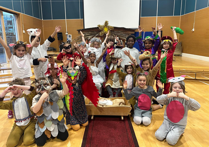 Star acts! Children take to the stage for festive shows | Camden New ...